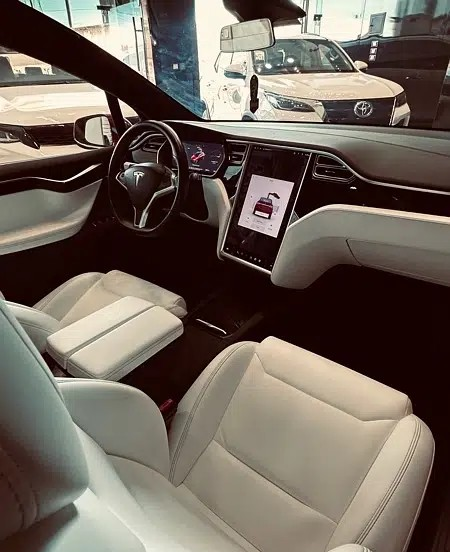 اوروبي Tesla x D100